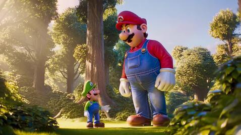 15.3ft sized Giant Mario and 5.9ft sized Luigi,